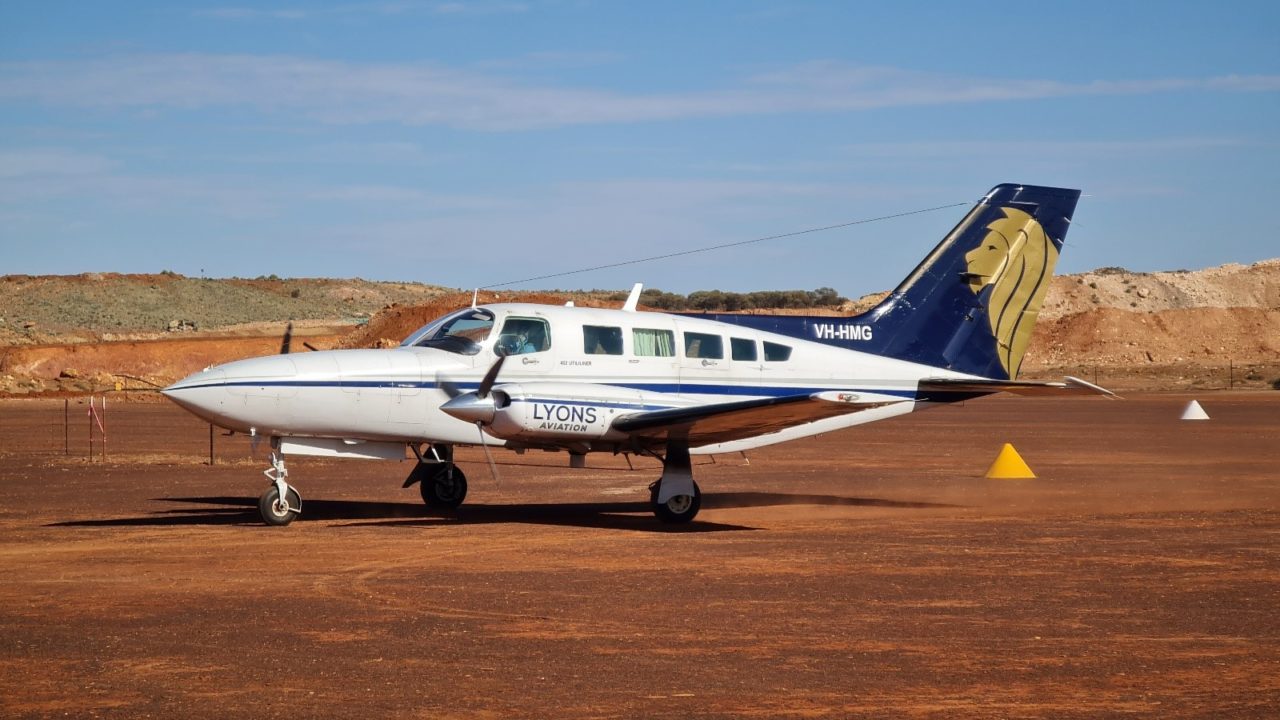 Cessna 402C | paullyonsaviation.com.au